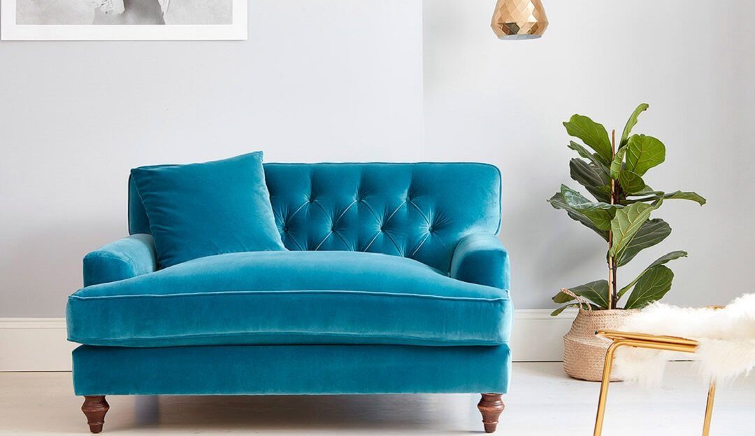Loveseats to fall in love with | Darlings of Chelsea
